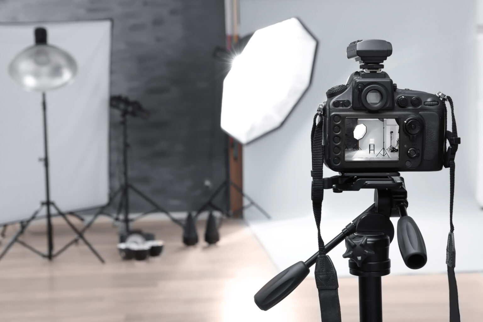 DSLR and Lighting Basics DIY Training - Northeastern Makerspaces