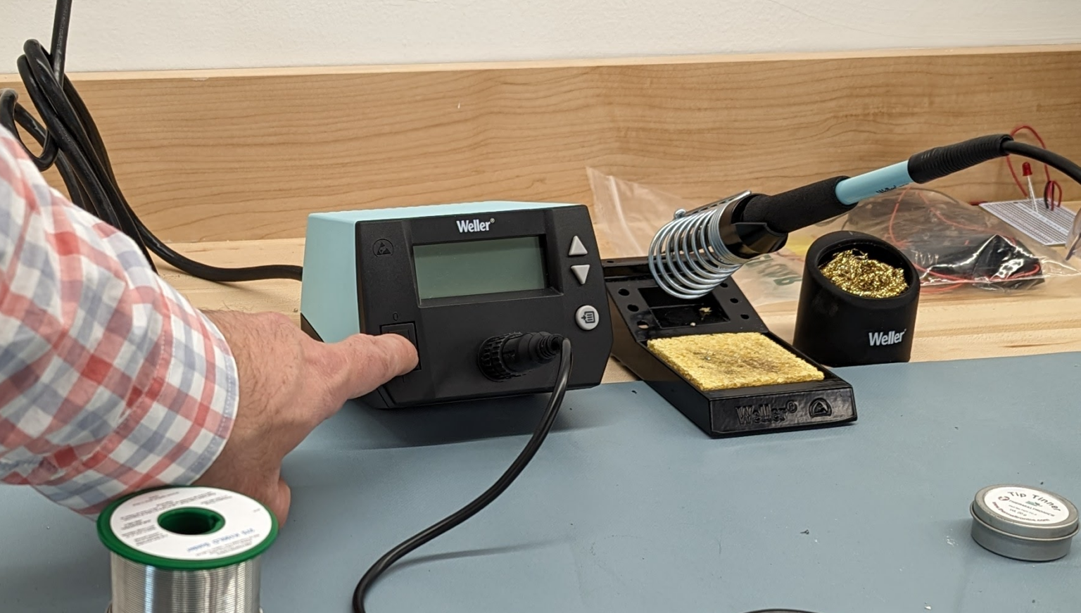 Soldering Basics DIY Training - Northeastern Makerspaces