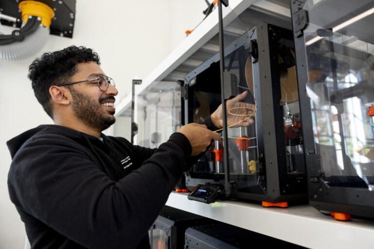 3D Printing - Oakland - Northeastern Makerspaces